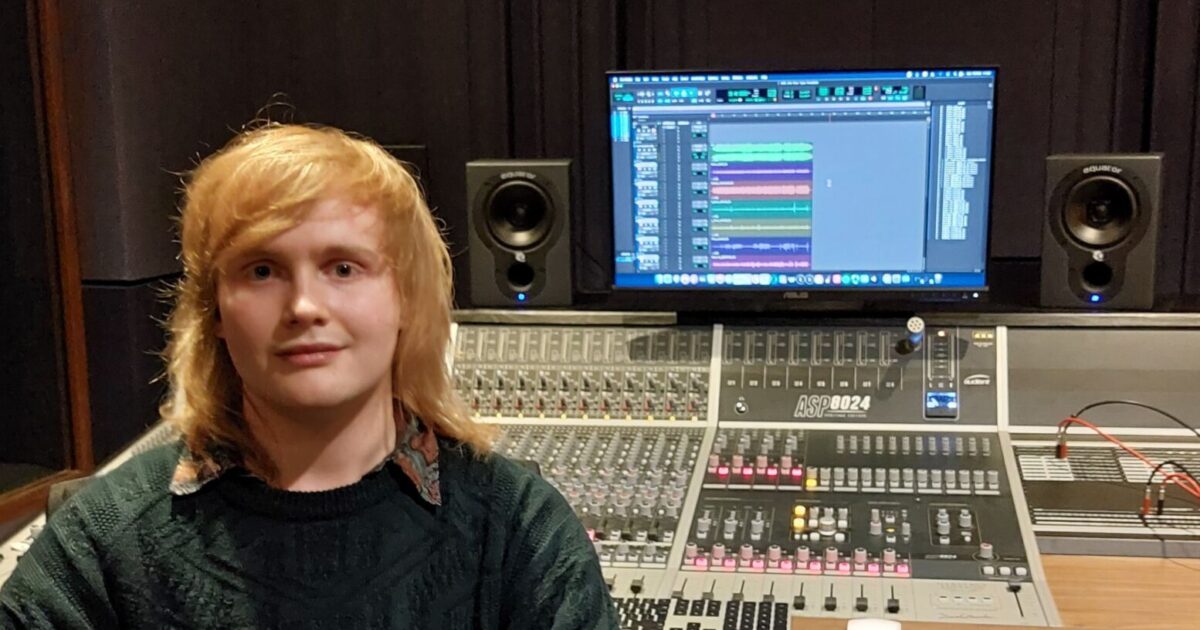 Alex wins prestigious LIPA Scholarship | Grŵp Llandrillo Menai