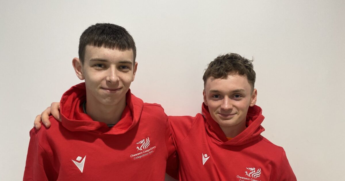 Duo to Compete in National Cross Country… | Grŵp Llandrillo Menai