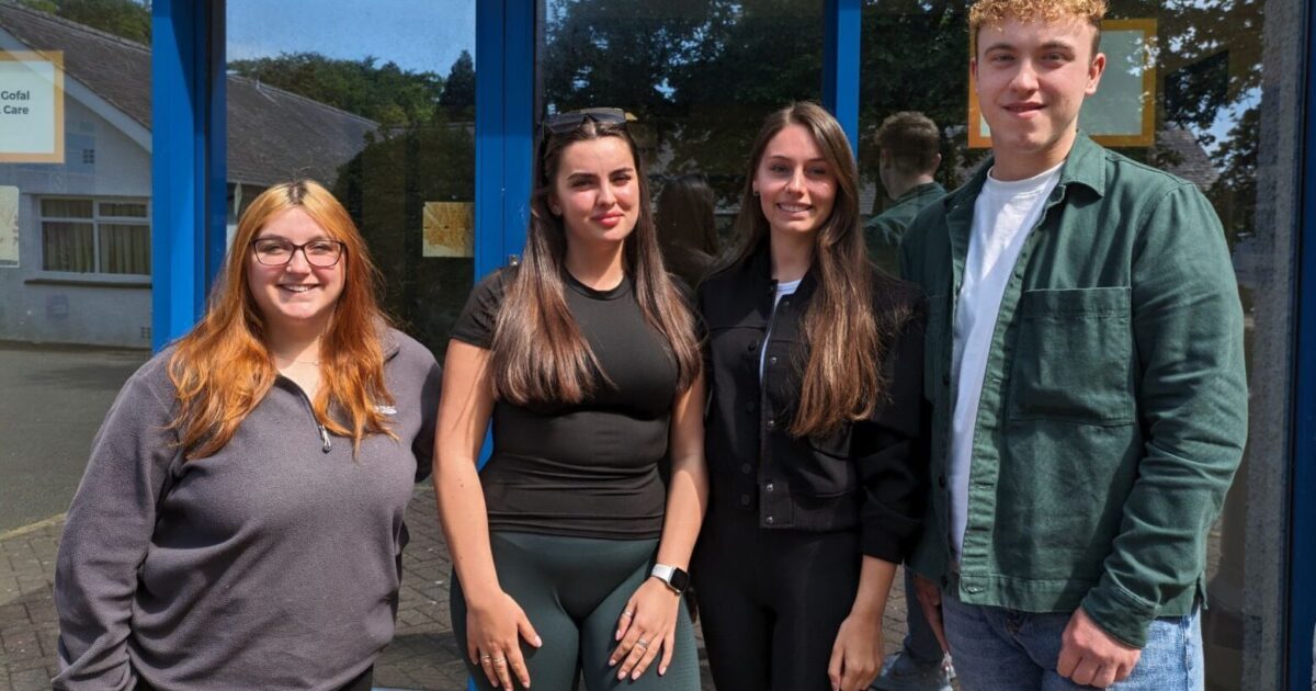 First cohort complete college’s new Health… | Grŵp Llandrillo Menai