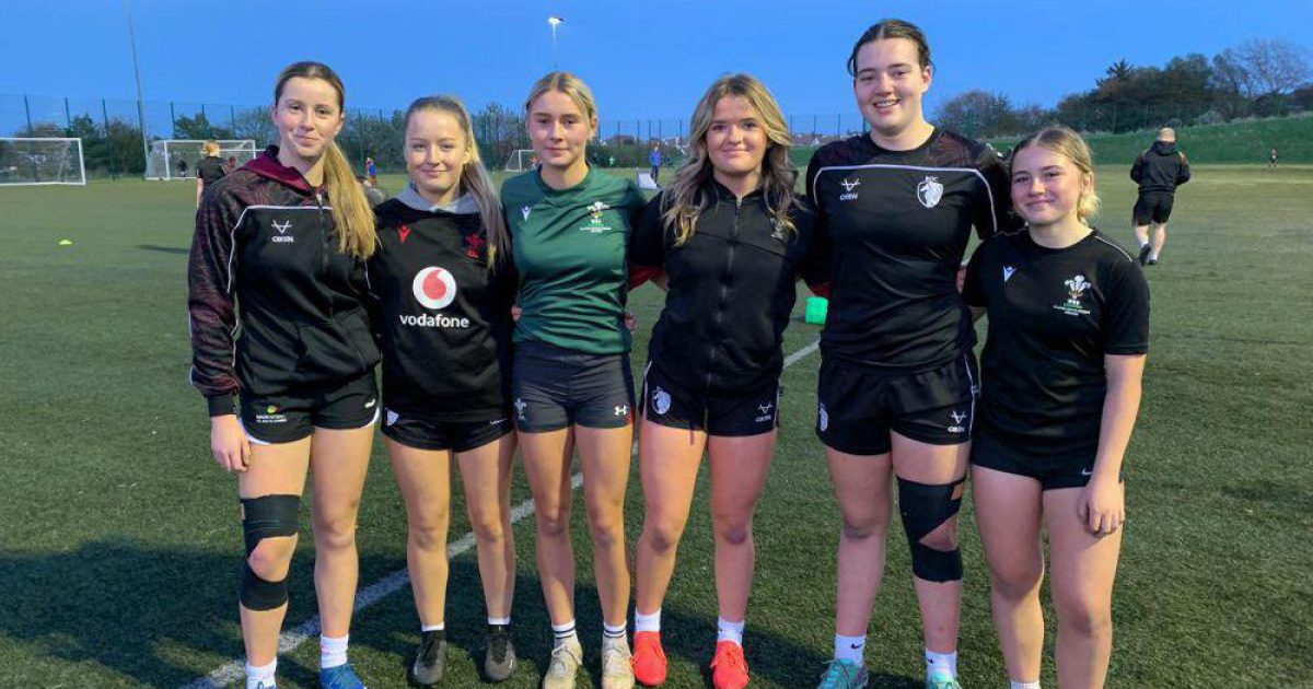 Eight from new girls’ rugby academy selected… | Grŵp Llandrillo Menai