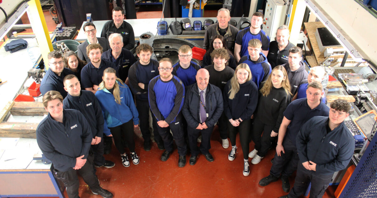 Wind Turbine Apprentices Celebrate Successful… | Grŵp Llandrillo Menai