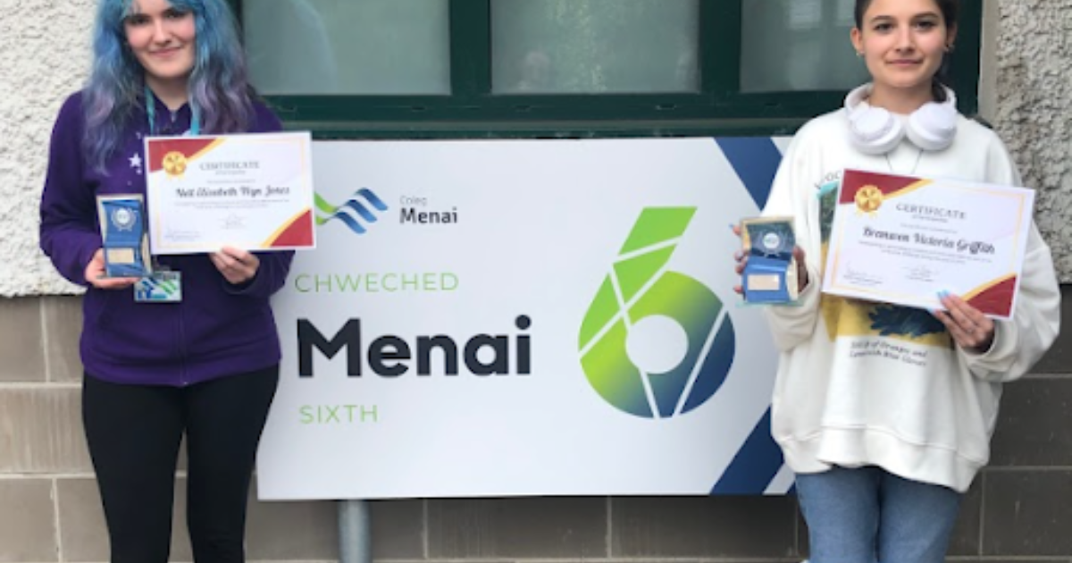 Science students on the crest of a wave as… | Grŵp Llandrillo Menai