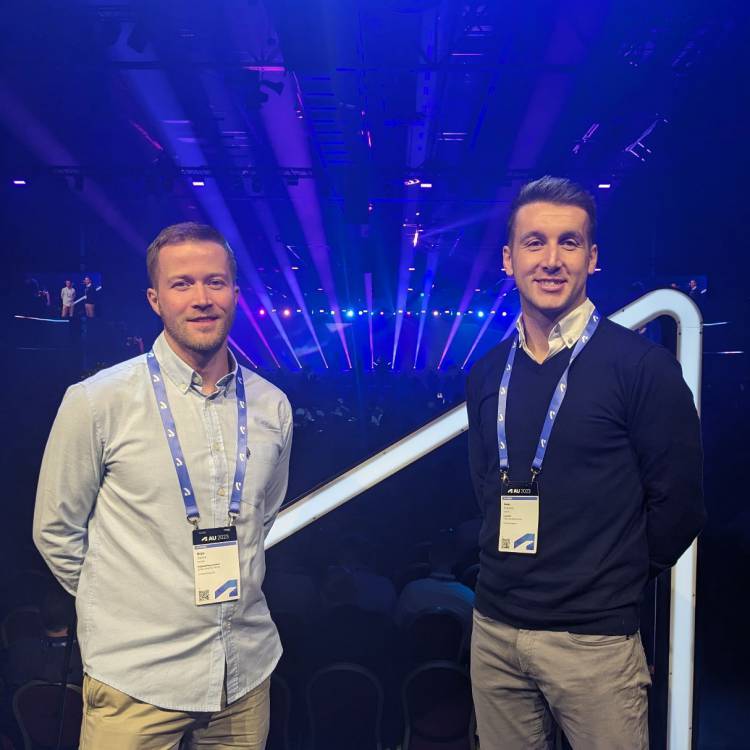 Iwan and Bryn share CAD knowledge in Las Vegas | Grŵp Llandrillo Menai Iwan and Bryn share CAD knowledge in Las Vegas | Grŵp Llandrillo Menai